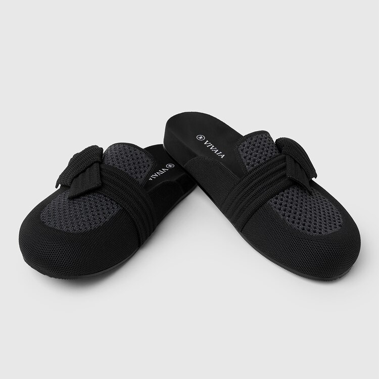Lauren Round-toe Sandals in Black-Women's Sustainable Shoes | VIVAIA