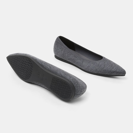 Aria Wool Pointy Flats in Rich Grey-Sustainable & Washable | VIVAIA