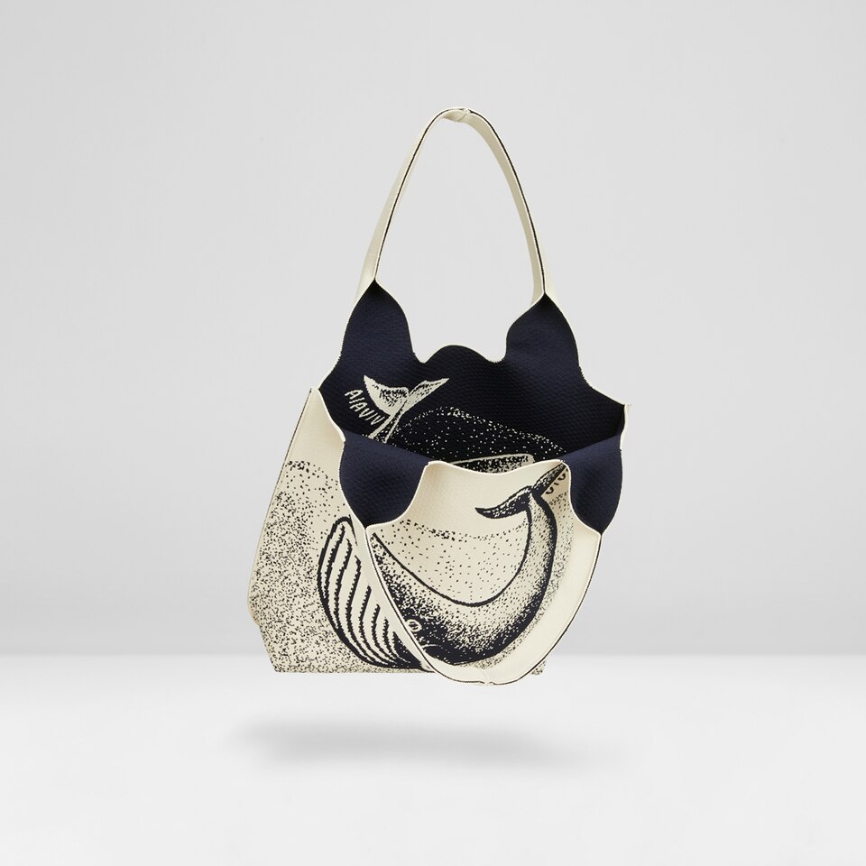Yoki Tote Bag in Marine Whale-Sustainable & Washable Knitbags | VIVAIA