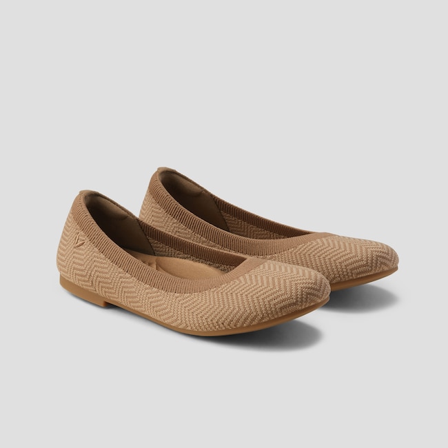 Claire Sustainable Round-Toe Women's Flat | VIVAIA
